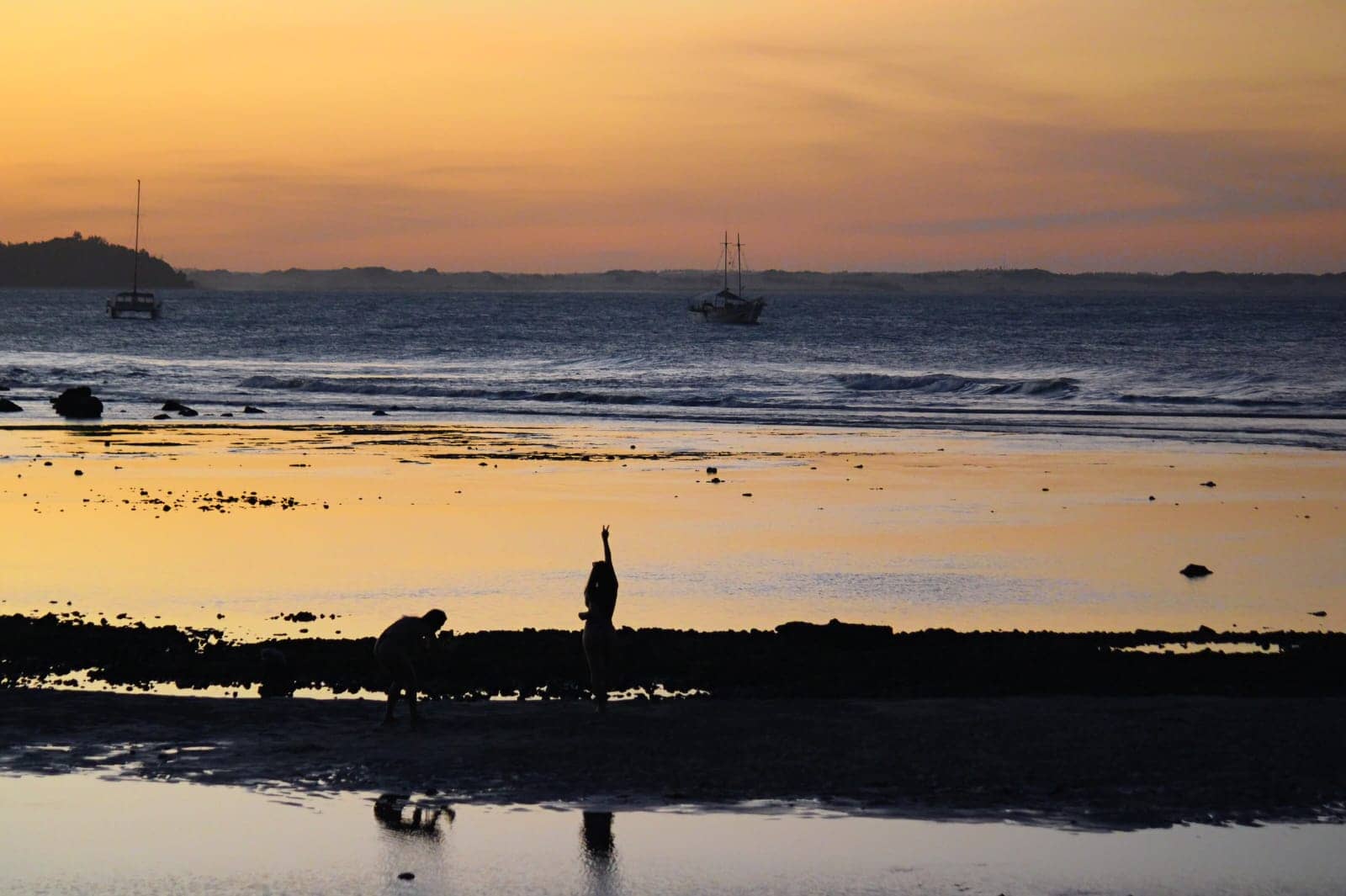 Pôr do Sol Fascinante na Praia do Centro de Pipa: Experiência Única